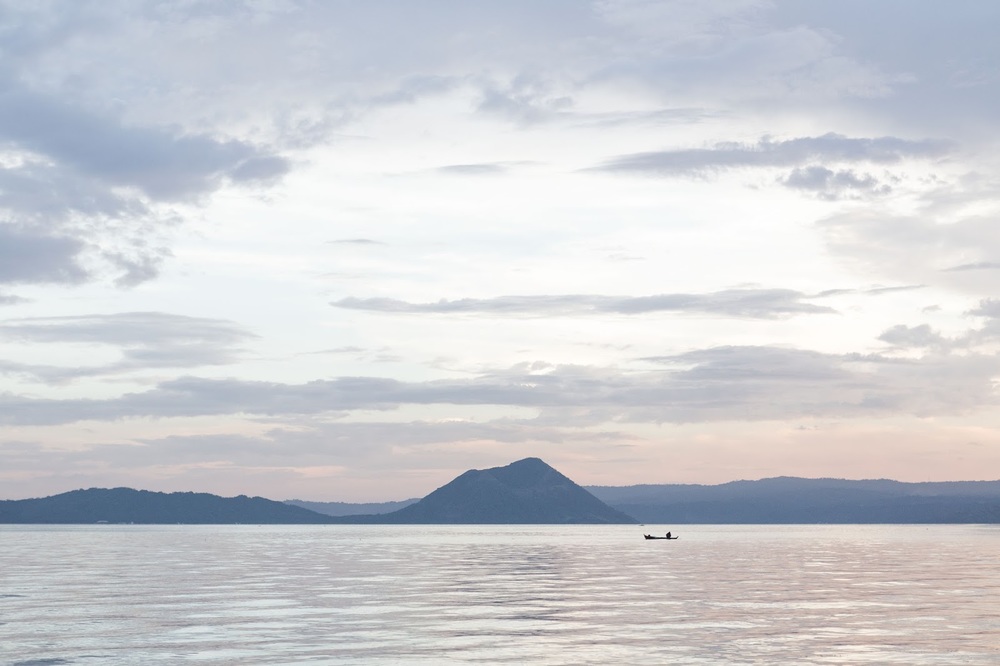 Trekking the craters of Taal Volcano – justbluedutch