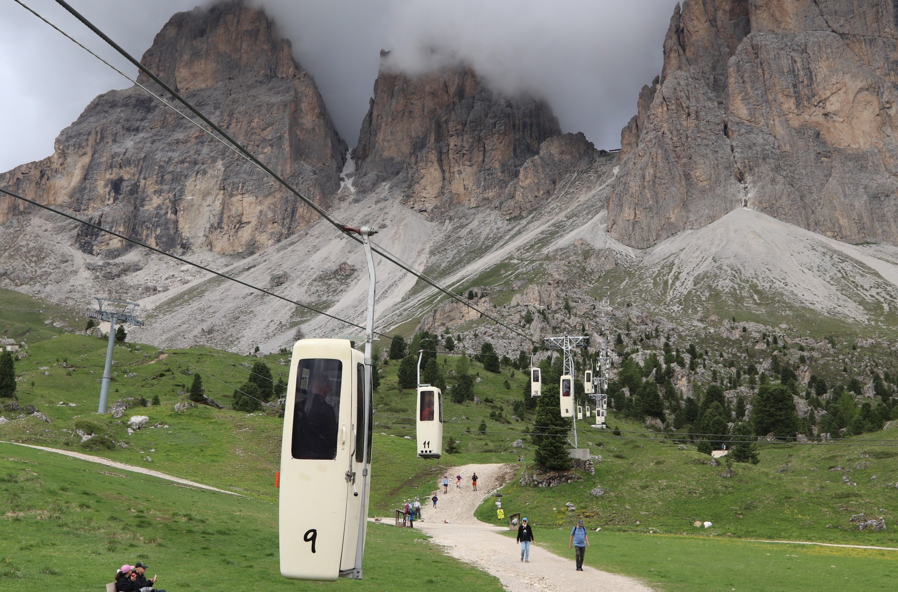Surviving the Coffin Lifts in Forcella Sassolungo, Dolomites ...